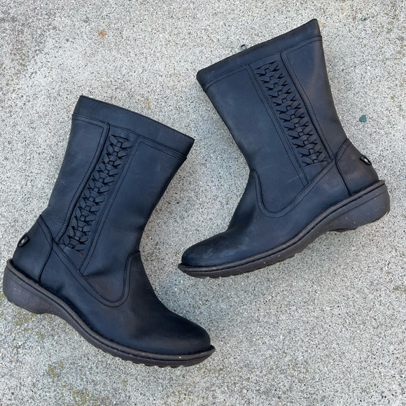 UGG | Shoes | Ugg Black Leather And Sheepskin Braided Boots New | Poshmark